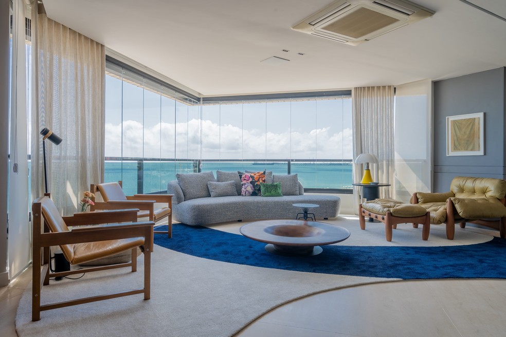 Azul royal: 15 ideias para incluir a cor elegante na sua decoração