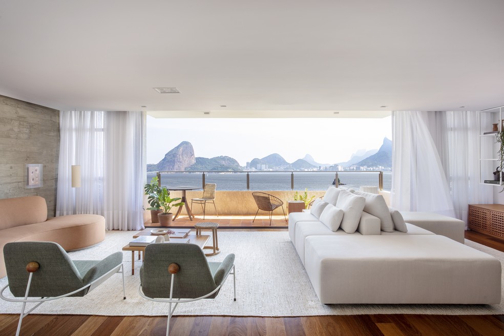 Apartamento de 300 m² esbanja bossa de frente para o mar, no Rio de ...