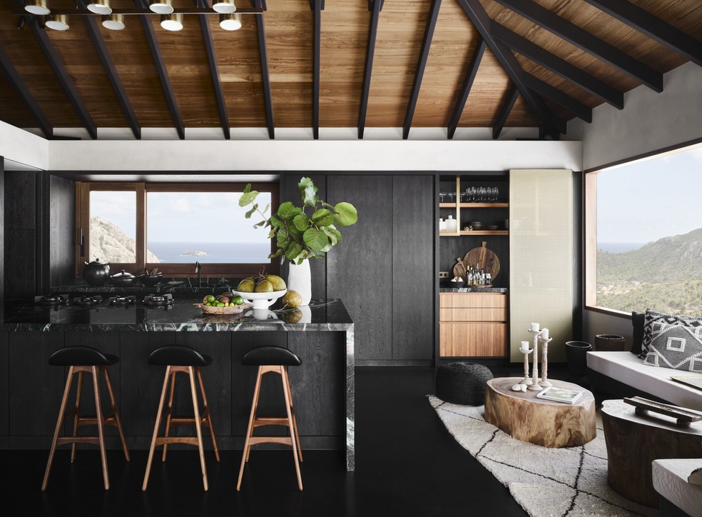 A incrível casa de praia de uma executiva de moda europeia em St. Barts