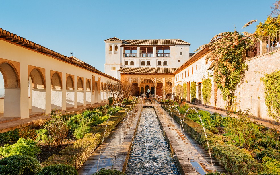 Conheça Granada, cidade europeia nomeada a Capital Mundial da Cultura