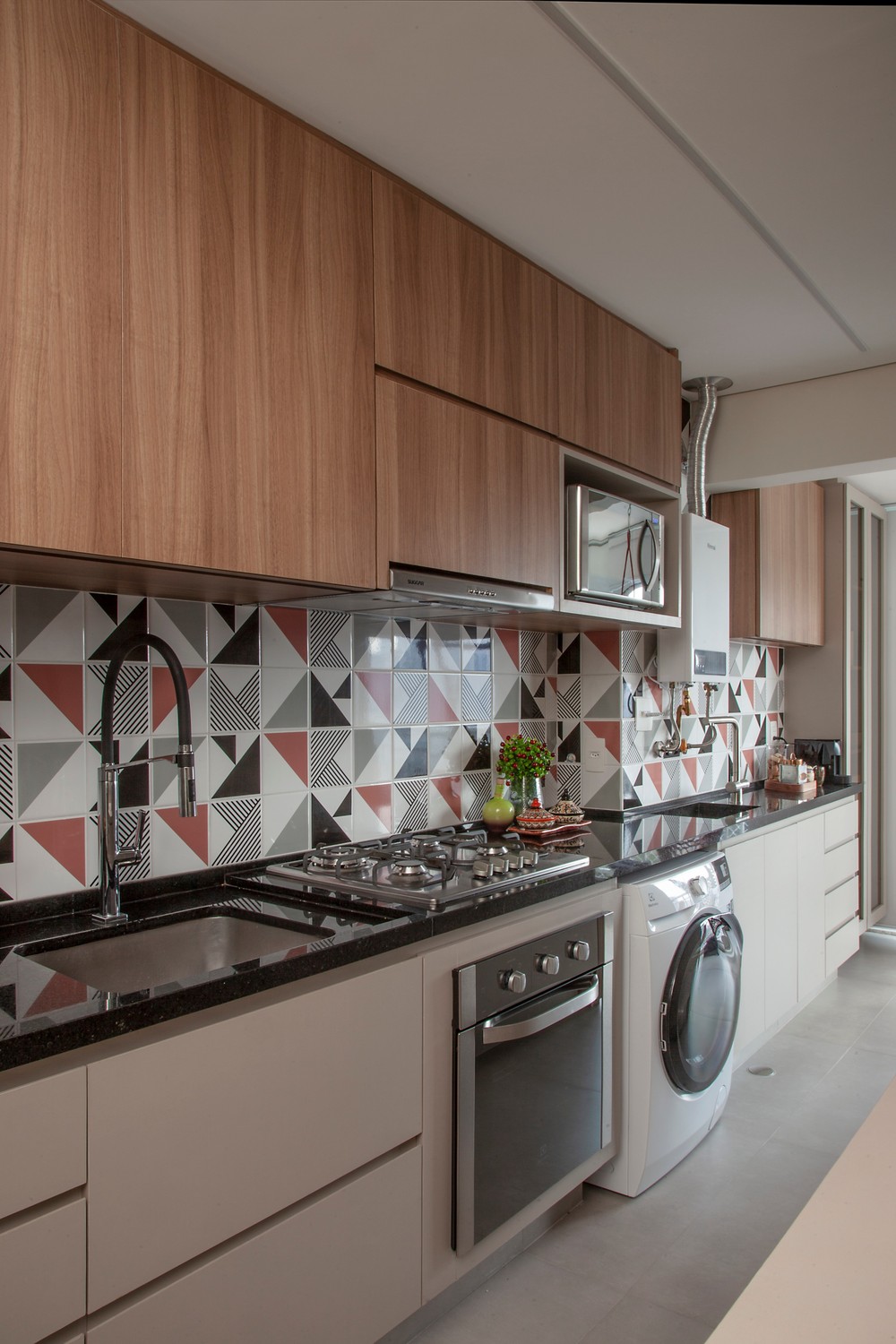 Armário pequeno para cozinha: dicas e inspirações para decorar a sua