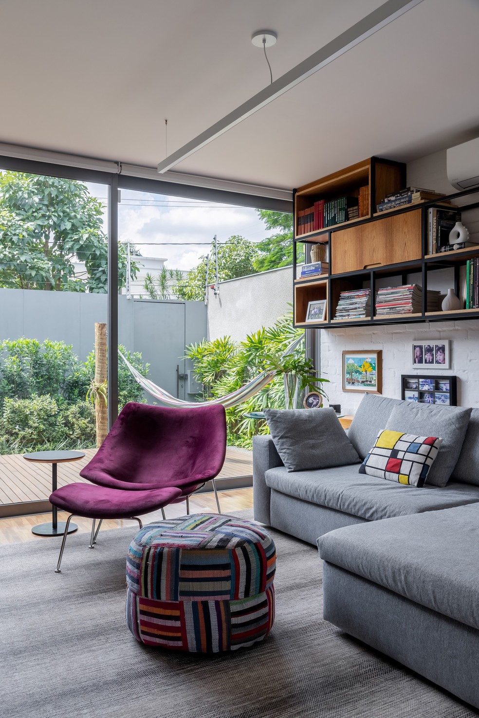 Parede caiada: como fazer a pintura barata que garante resultados incríveis