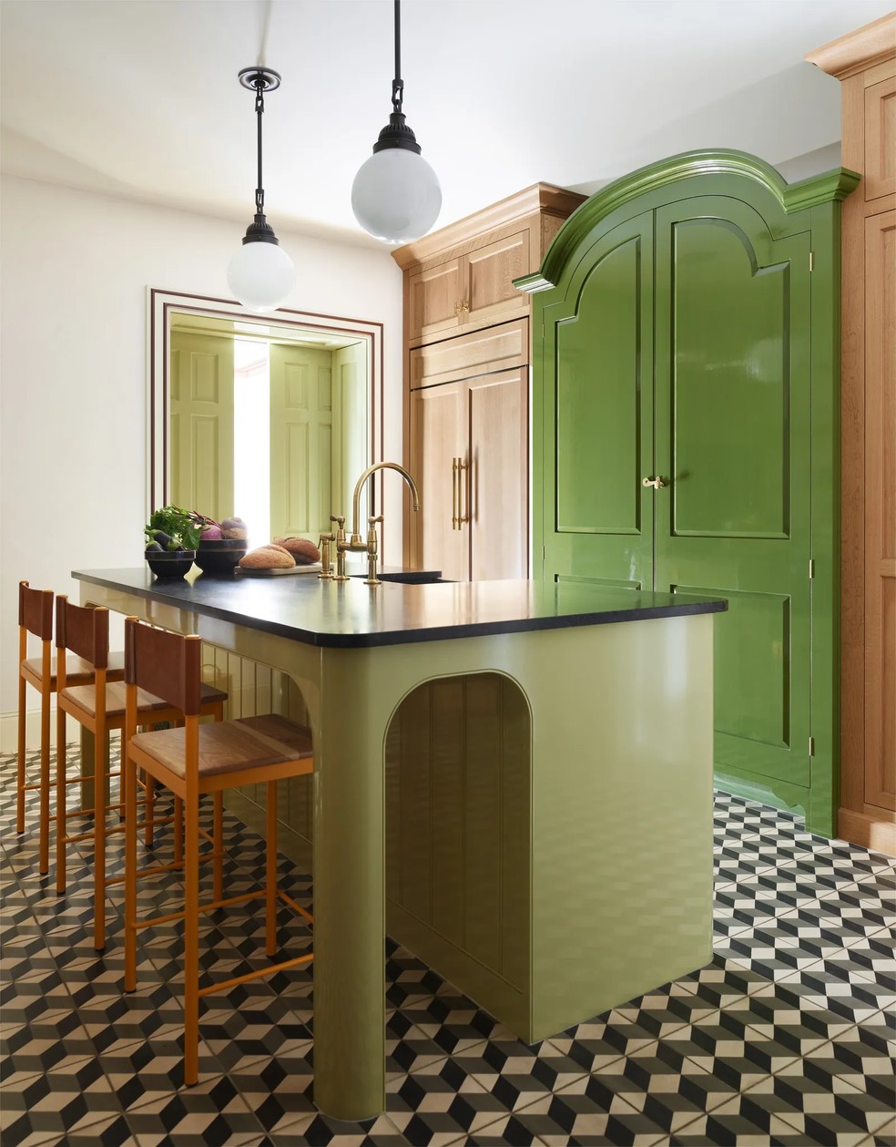 A laca está de volta: como arquitetos e designers estão usando o ...