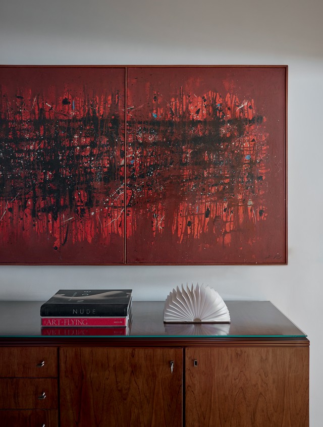 O apartamento de Mariana Weickert repleto de design e arte no Rio de ...