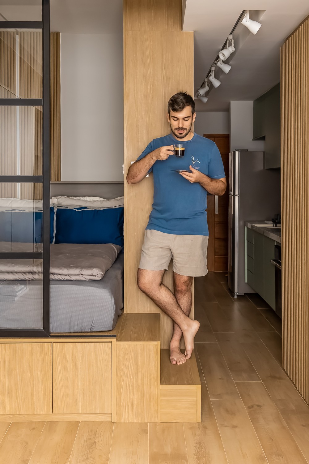 Influenciador Alan Victor mostra resultado de reforma em studio de 29m²