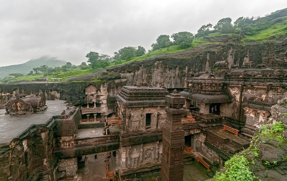 24 santuários divinamente construídos na natureza