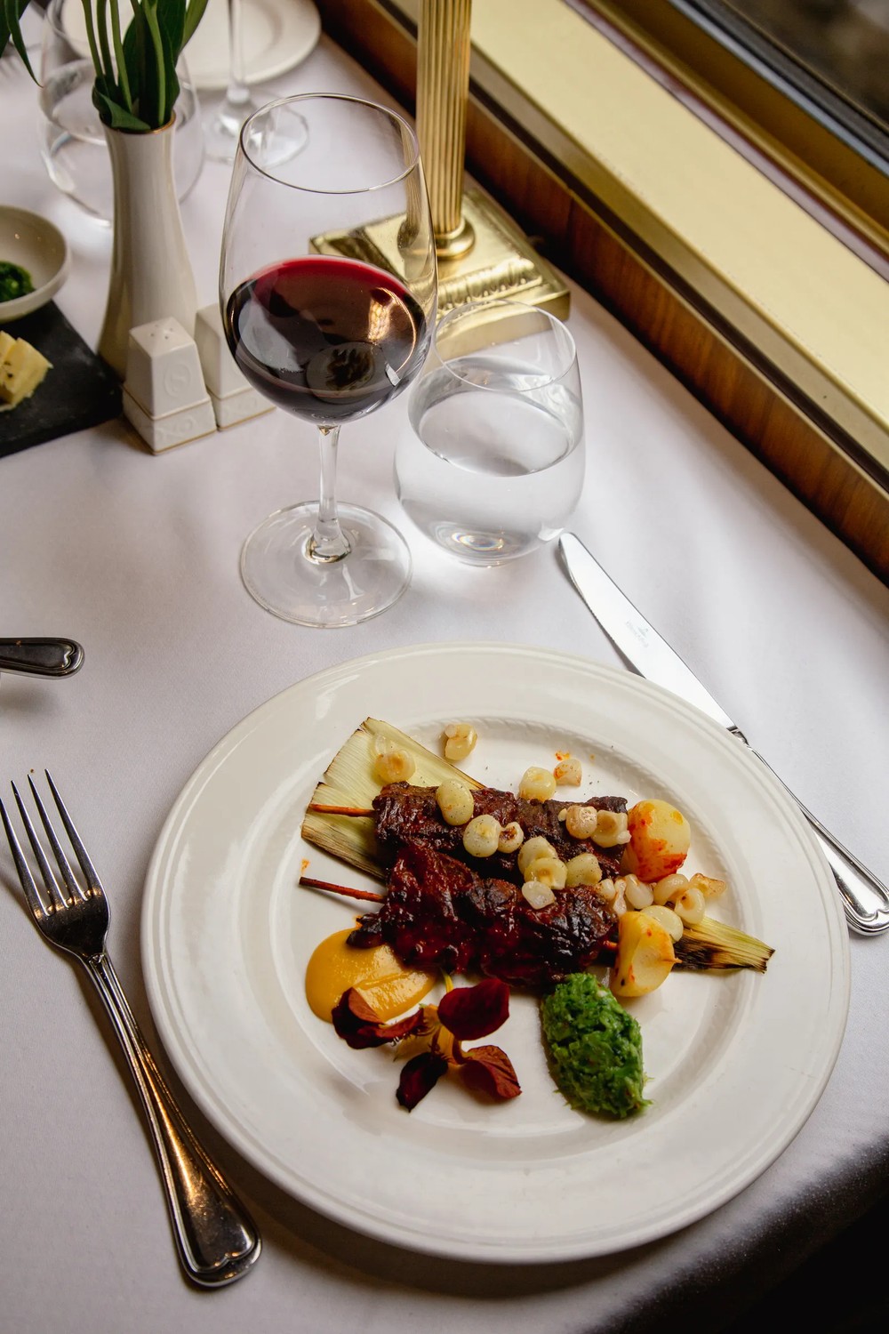 O trem mais incrível do Peru em uma viagem até Machu Picchu