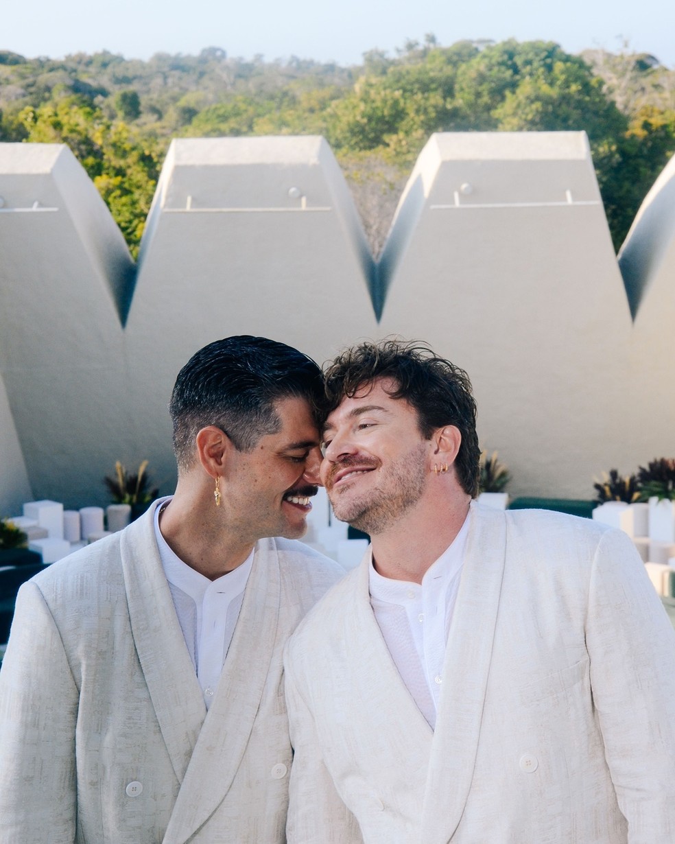Veja os detalhes da decoração do casamento de Kadu Dantas e Peter Zawel ...