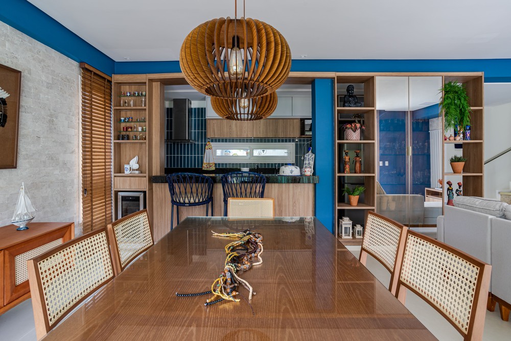 Azul royal: 15 ideias para incluir a cor elegante na sua decoração