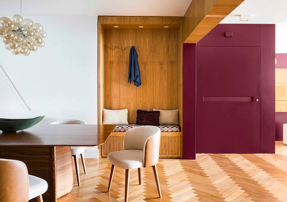 Cor marsala: tudo sobre + 10 inspirações de ambientes decorados