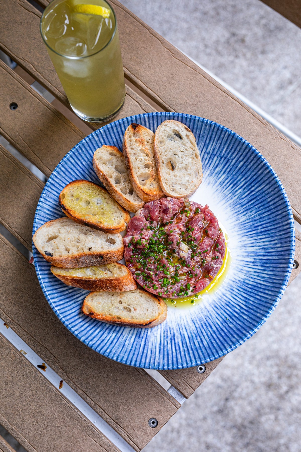 Receita de steak tartare de filé mignon fica pronta em apenas 20 ...