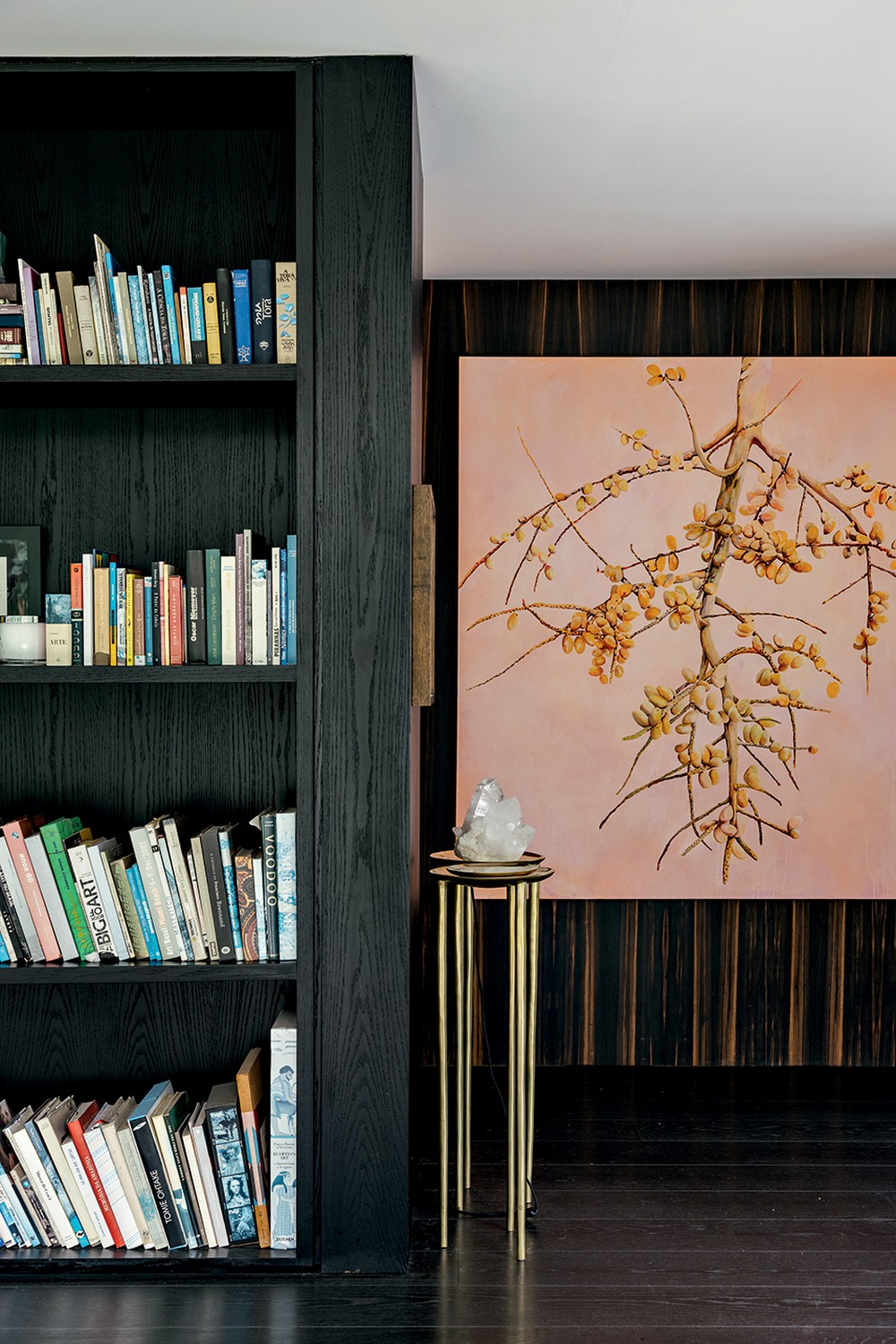 Por dentro da casa de Natalie Klein e Tufi Duek assinada por Isay Weinfeld