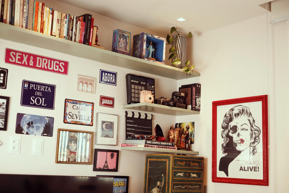 Atriz Maria Carol Rebello abre apartamento com heranças afetivas da ...