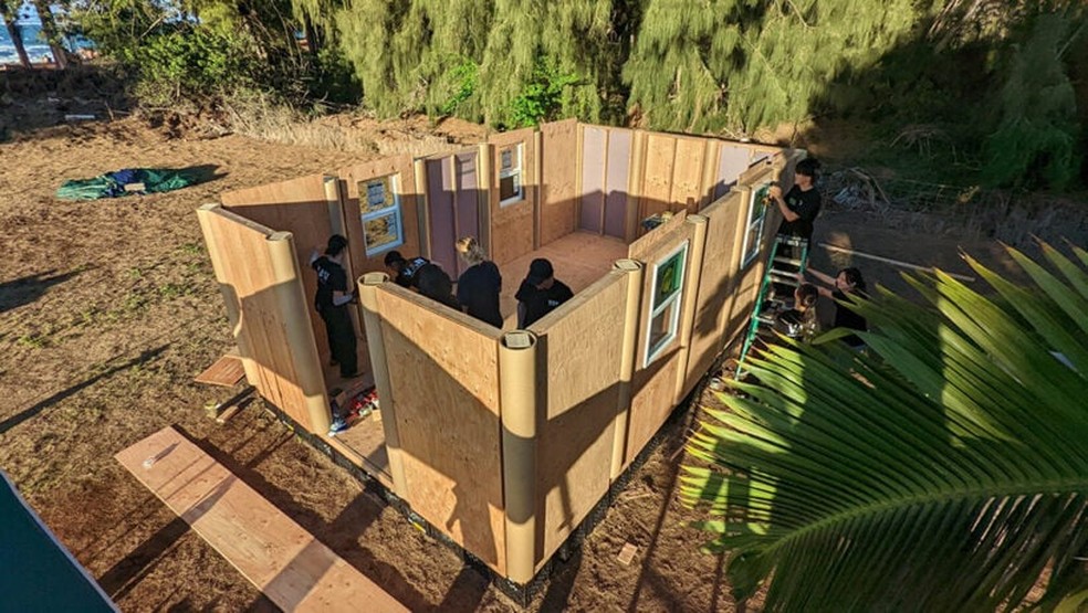 Arquiteto cria protótipo de casa de papel para vítimas de incêndios ...