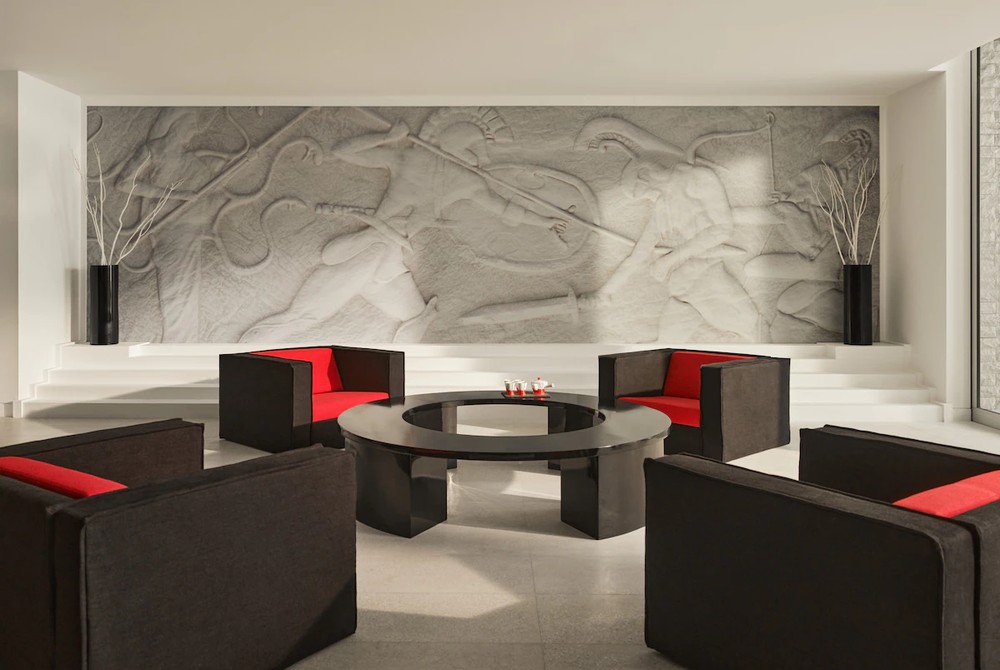 A casa de Edna Moda, de 'Os Incríveis', foi recriada na vida real – e ...