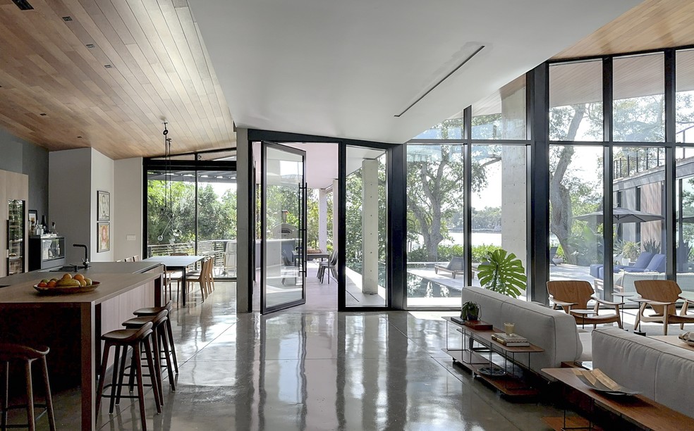 Casa na Flórida mistura design brasileiro e estilo mid-century | Casas ...