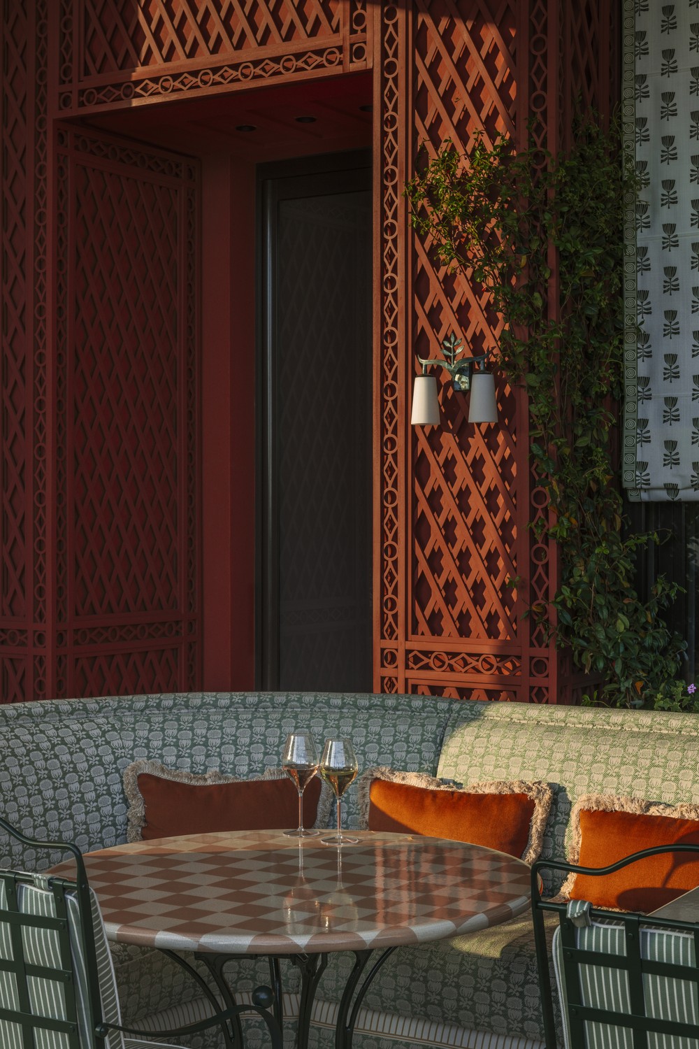 O retorno do Monte-Carlo Beach Club: uma ode sofisticada à Riviera dos ...