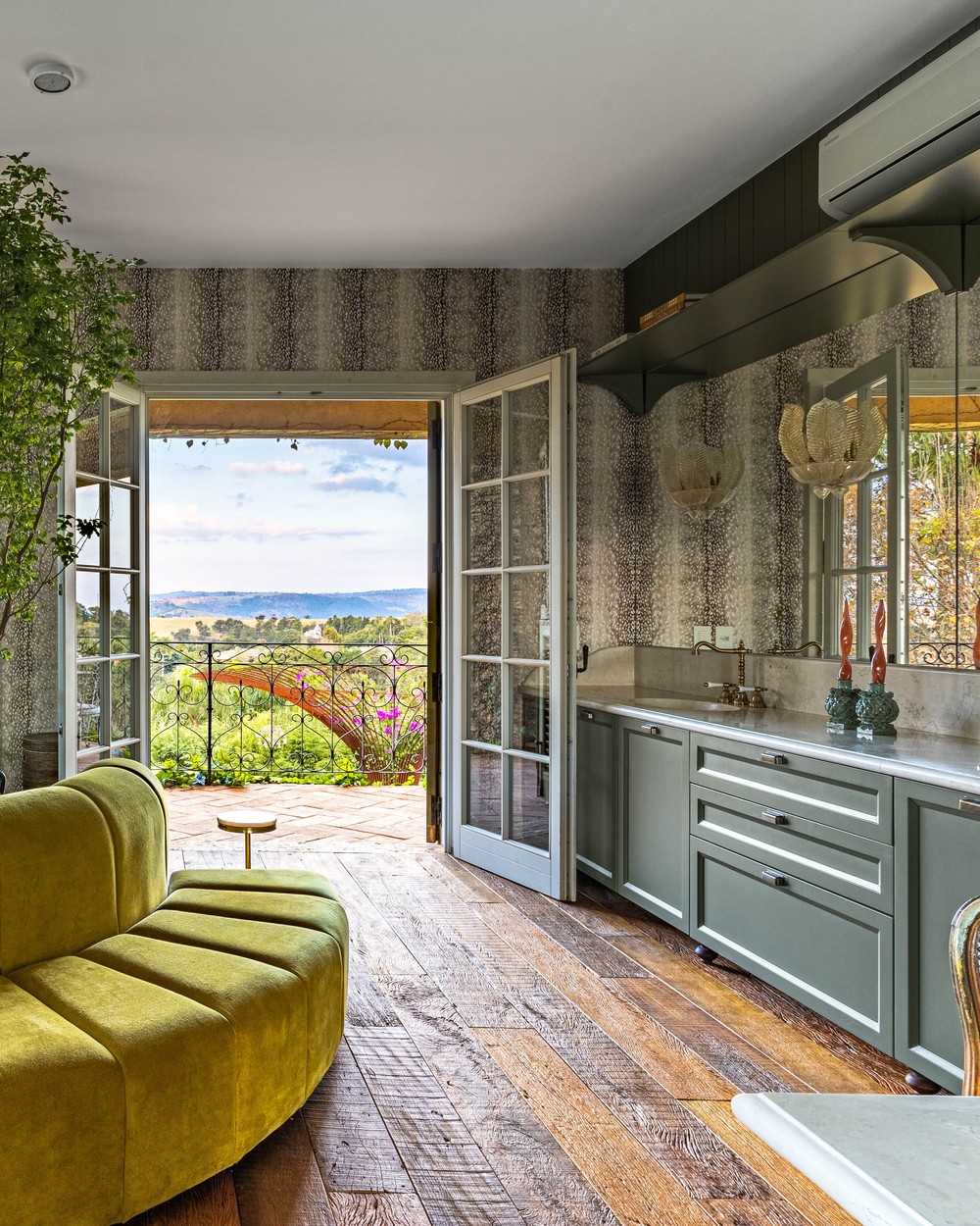 Décor do dia: sala de banho com estilo europeu e banheira de imersão ...