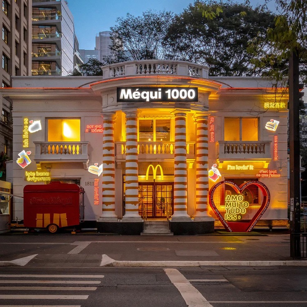 Fotógrafo mostra diferentes arquiteturas após visitar 100 McDonald’s no ...