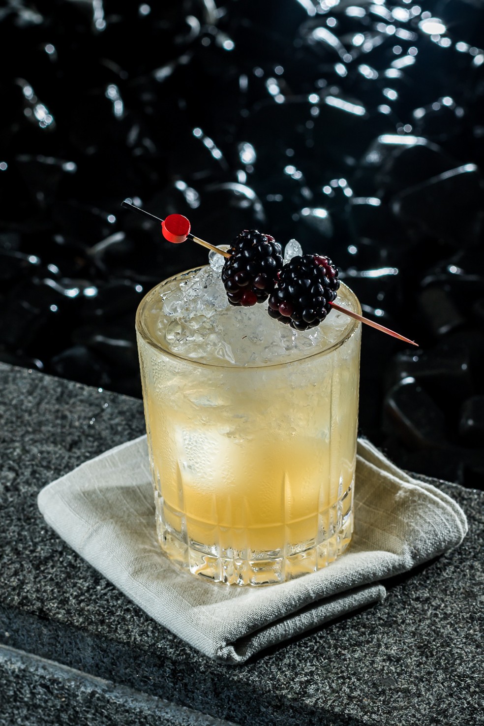 Dia do Coquetel: 13 receitas de drinks nada convencionais para impressionar