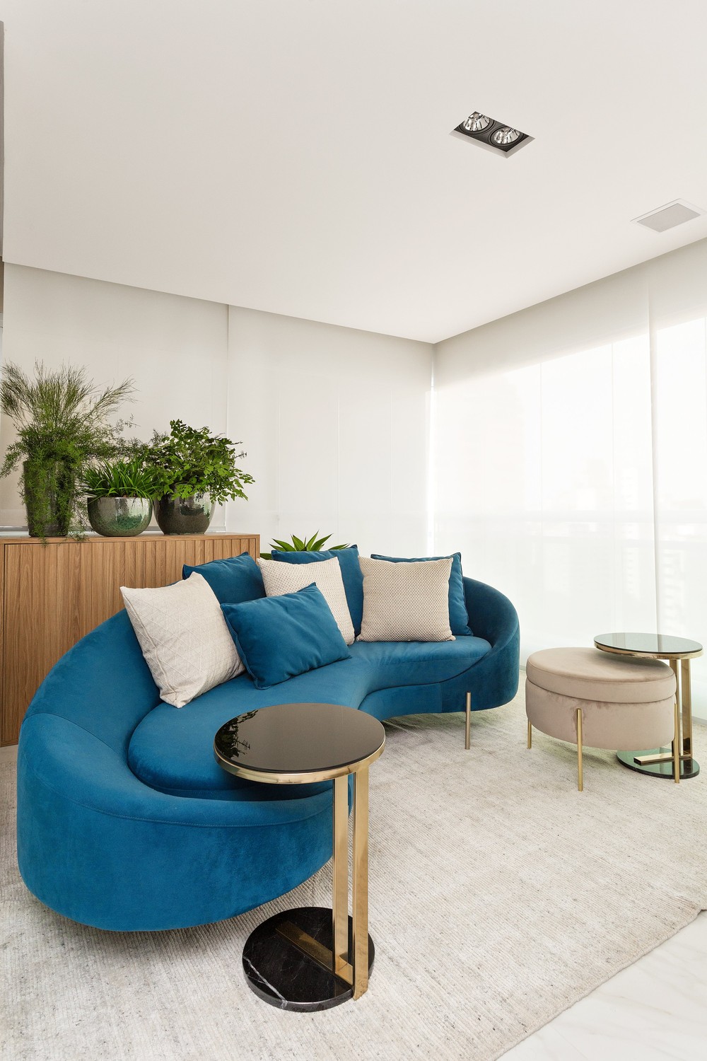 Sofá azul: como utiliza-lo na decoração