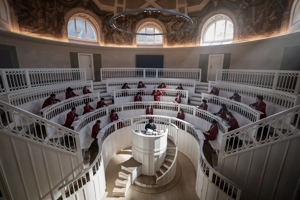 'Jogos Vorazes': desvendando a cenografia obscura na arquitetura dos filmes