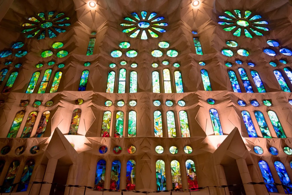 Sagrada Família recebe 4,8 milhões de visitas; EUA lidera ranking de ...