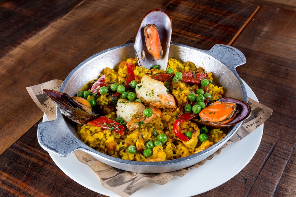 Como fazer uma paella perfeita? As dicas que só chefs de cozinha sabem