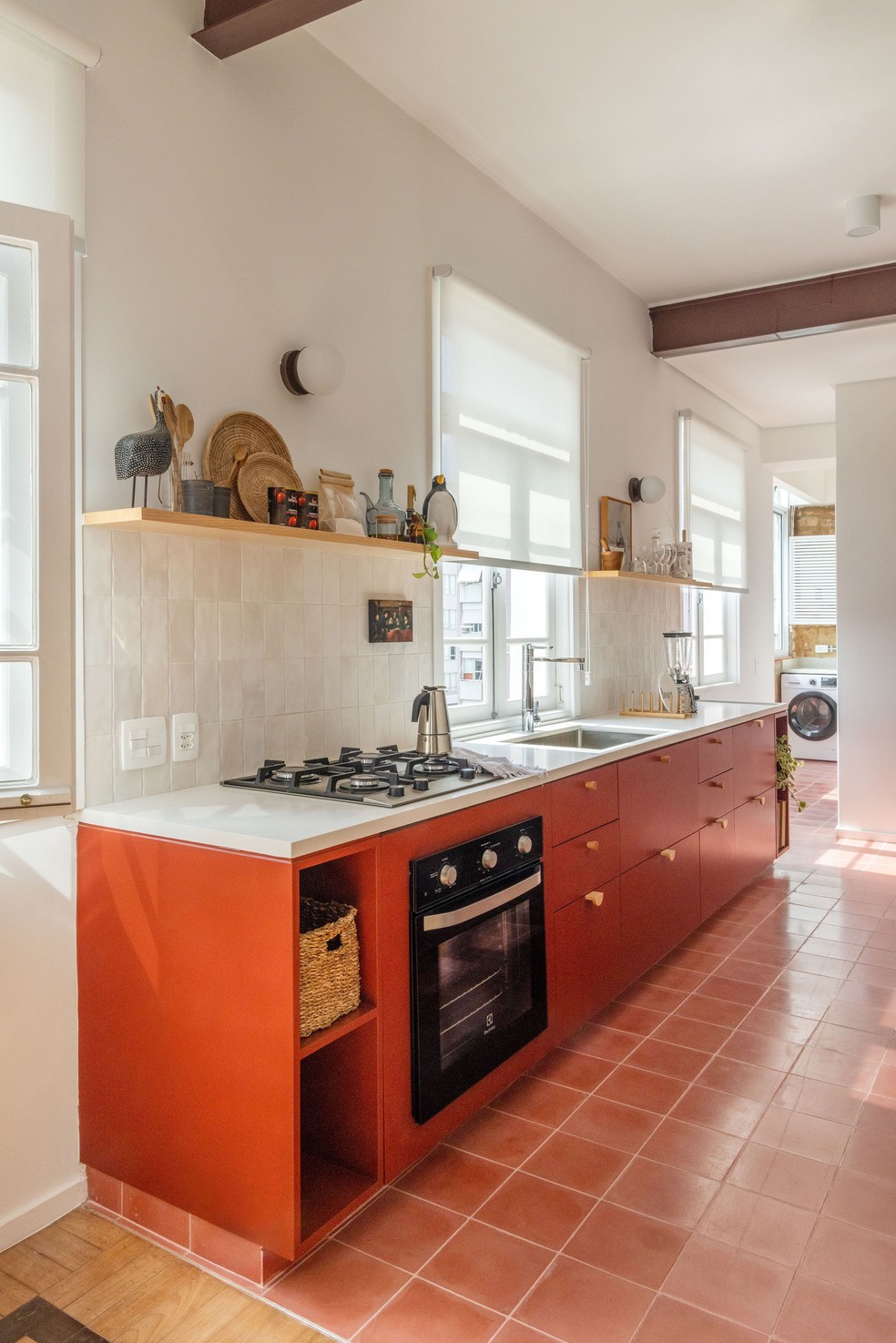 Cozinha retrô: 8 ideias de decoração com a tendência da vez