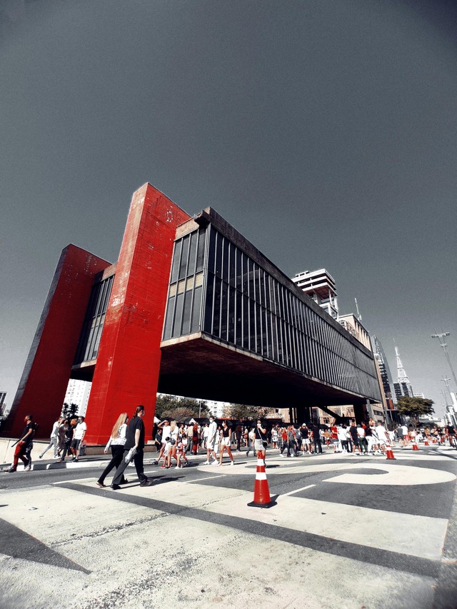 O que é arquitetura modernista: características, exemplos e principais arquitetos