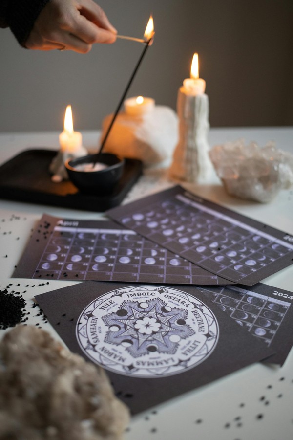 Como criar um altar energético em casa para atrair paz e bem-estar
