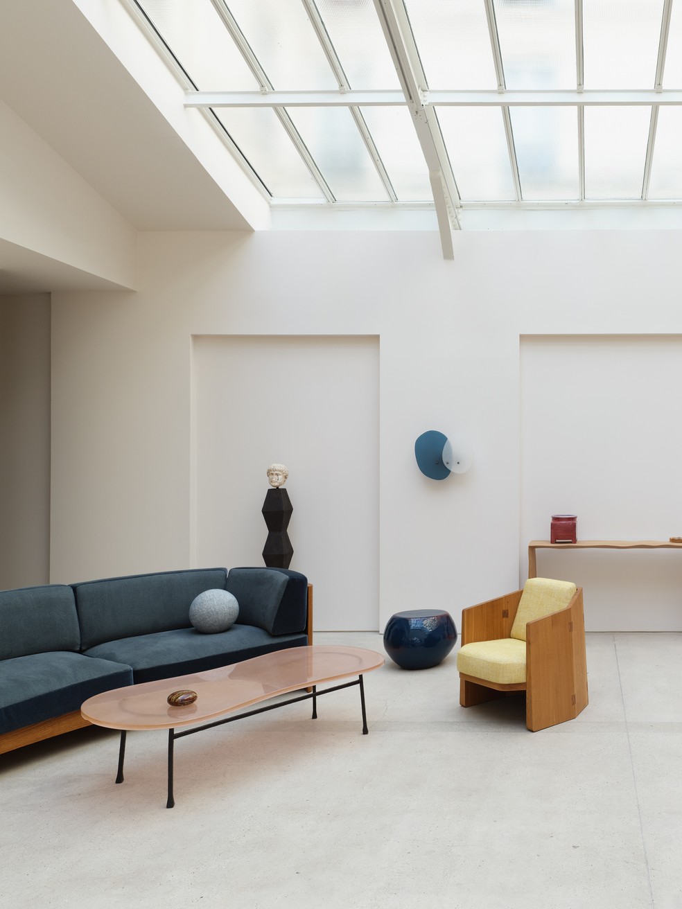 Pierre Yovanovitch inaugura galerias que combinam arte e design