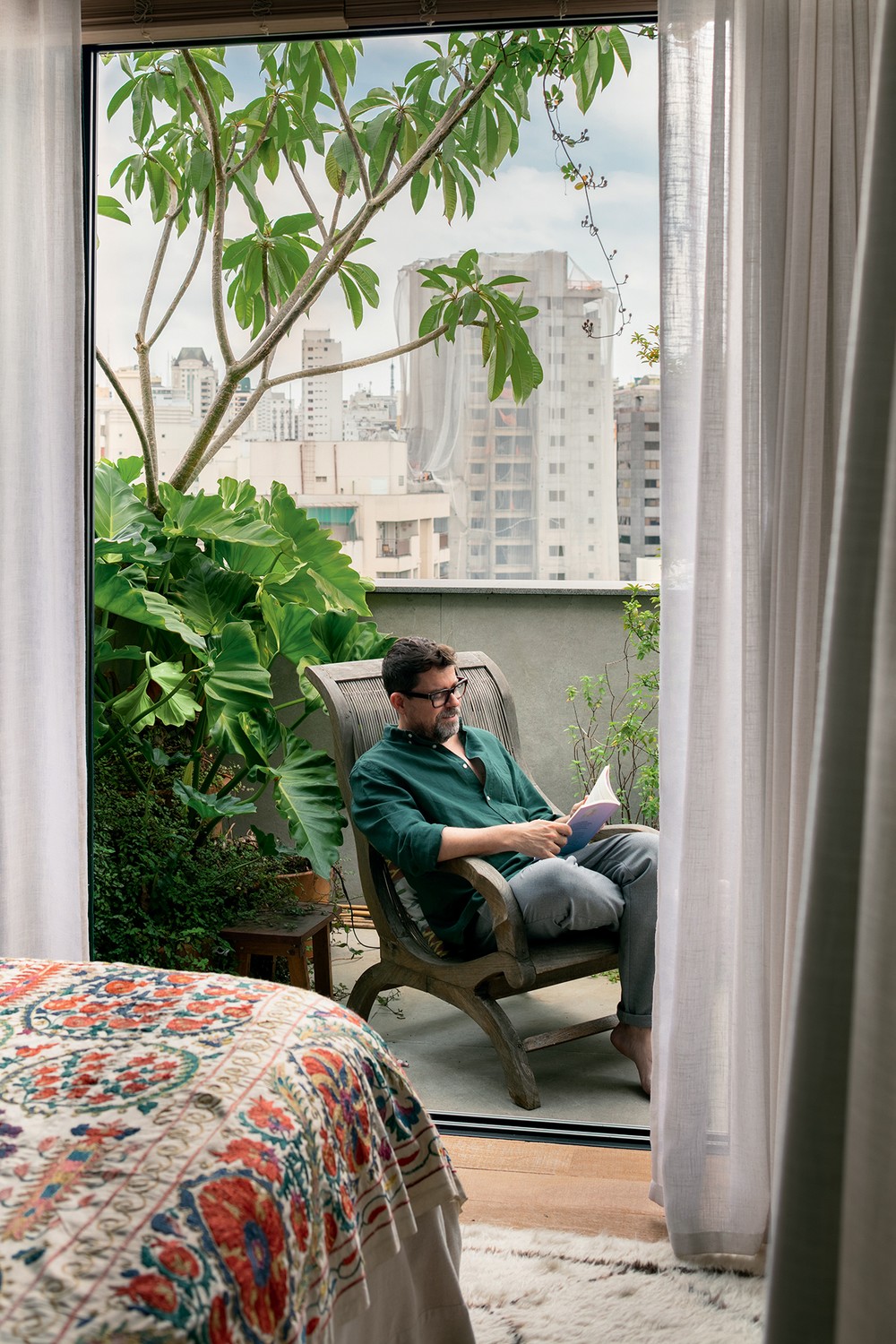 Lufe Gomes e Alexandre Disaro abrem seus apartamentos conectados no ...