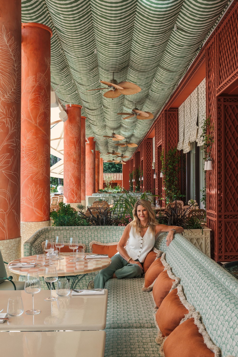 O retorno do Monte-Carlo Beach Club: uma ode sofisticada à Riviera dos ...