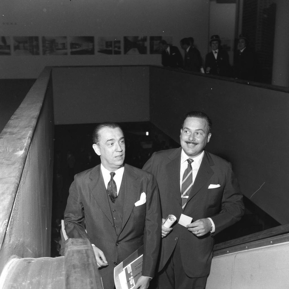 A primeira escada rolante de São Paulo, instalada em 1954, irá para o ...