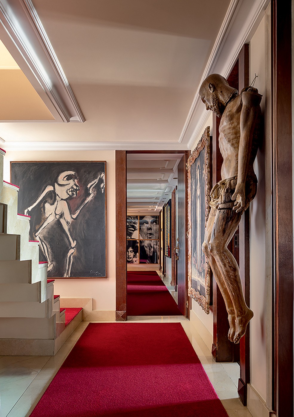 Por dentro do apartamento-museu de Charles Cosac; vídeo