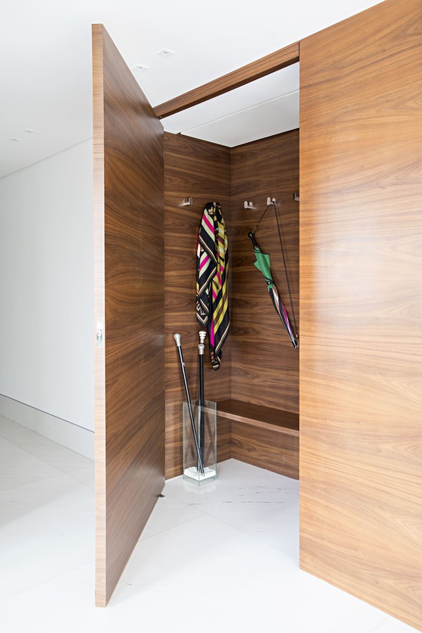 Chapelaria planejada: 7 ideias de decoração para uma casa organizada