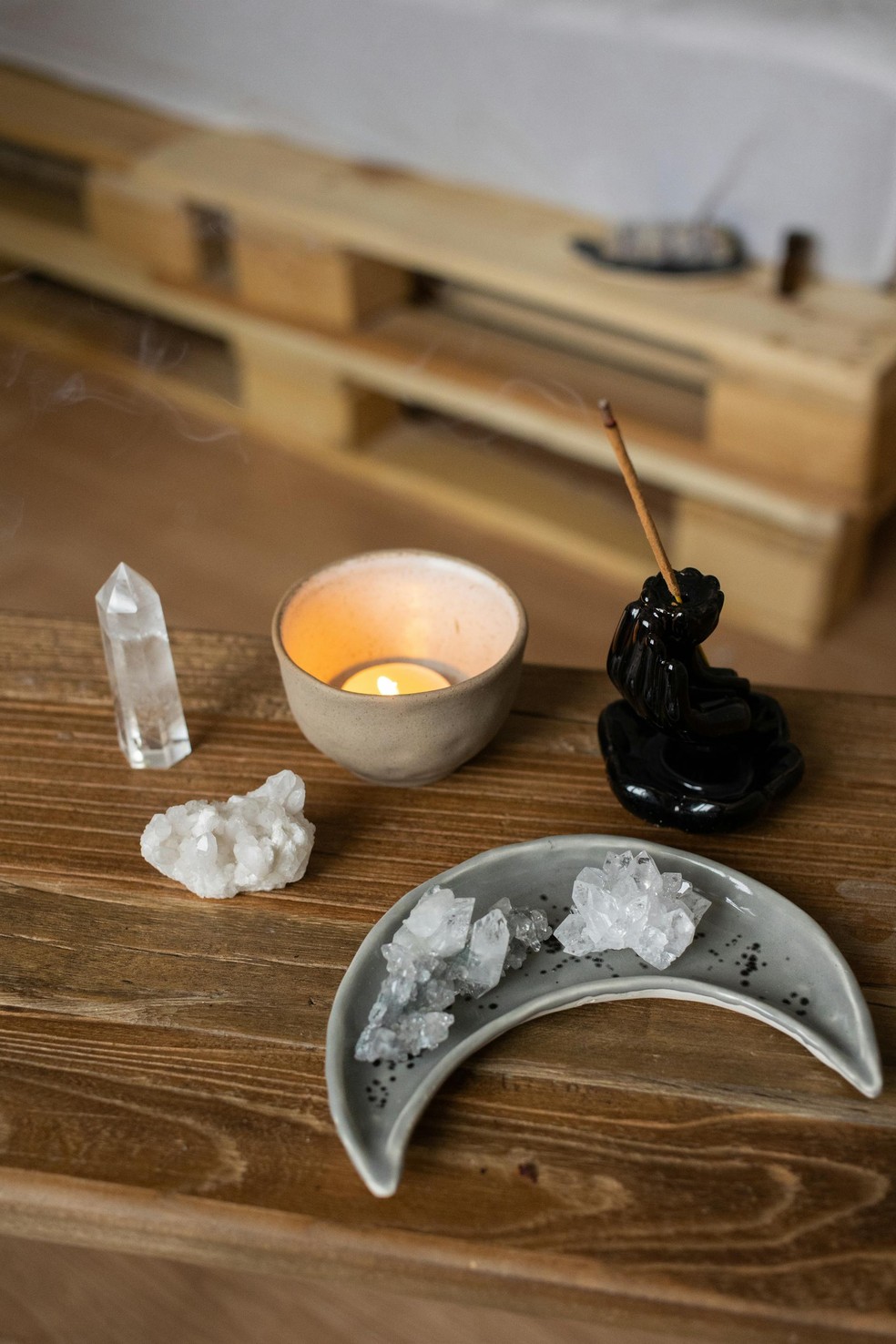 Como criar um altar energético em casa para atrair paz e bem-estar