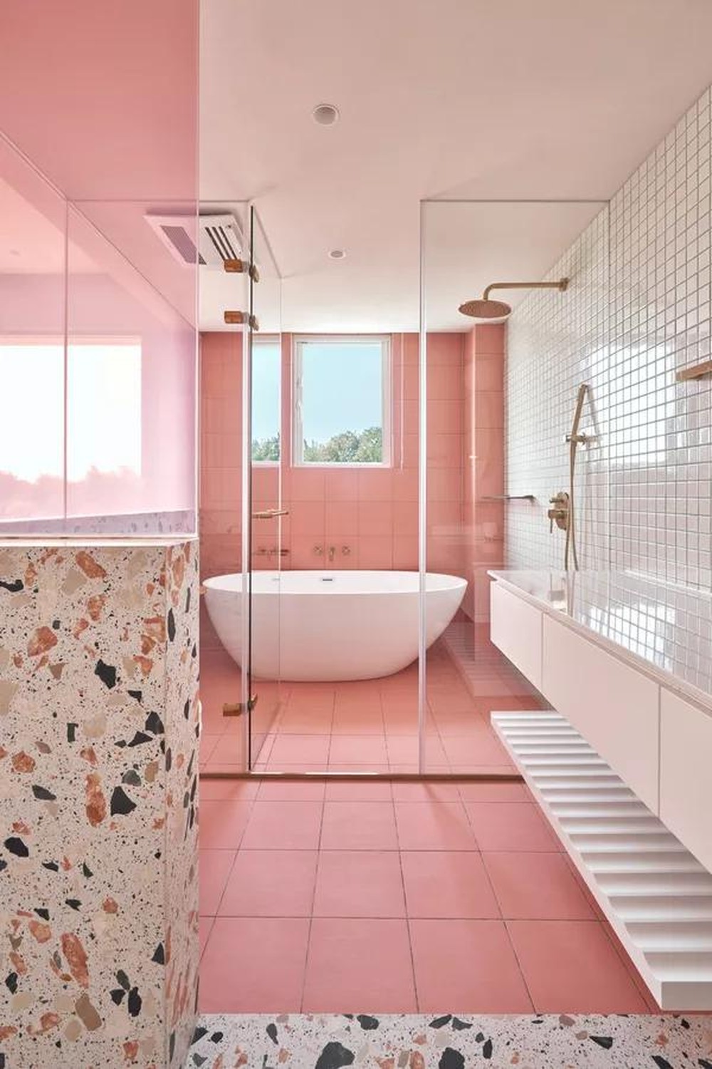 Rose gold: 7 ideias para usar a cor da moda na decoração
