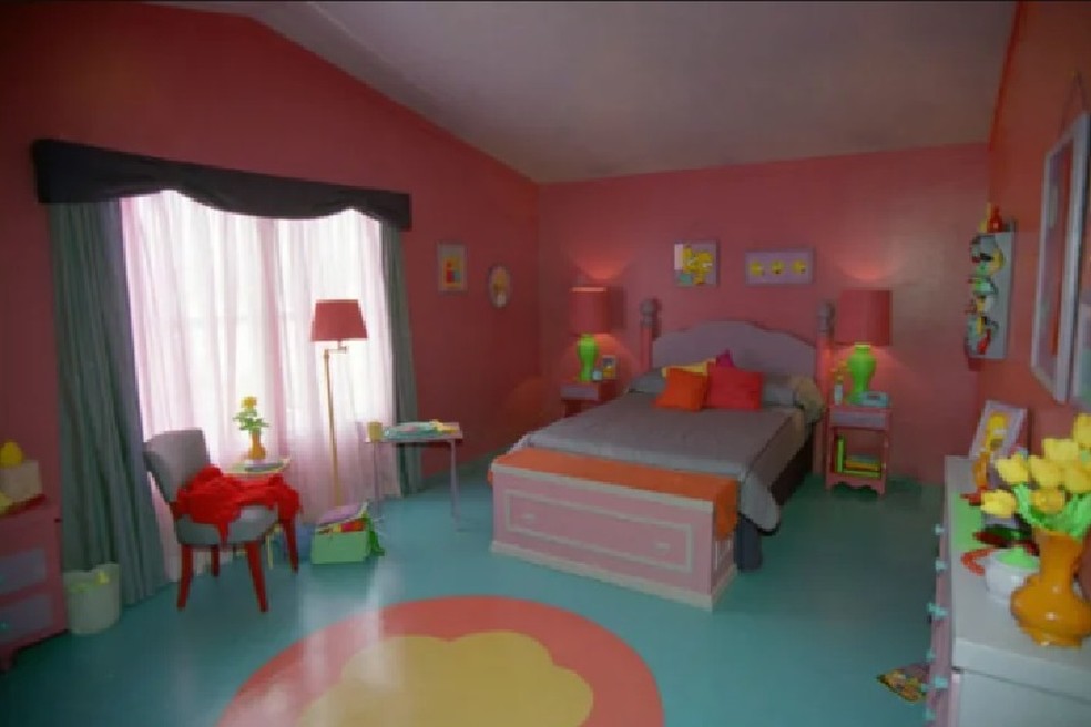 Por dentro da casa inspirada em 'Os Simpons'; interiores impressionam
