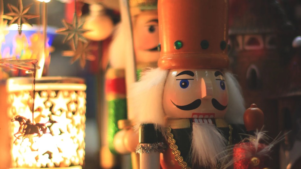 A verdadeira e bela história por trás dos quebra-nozes de Natal