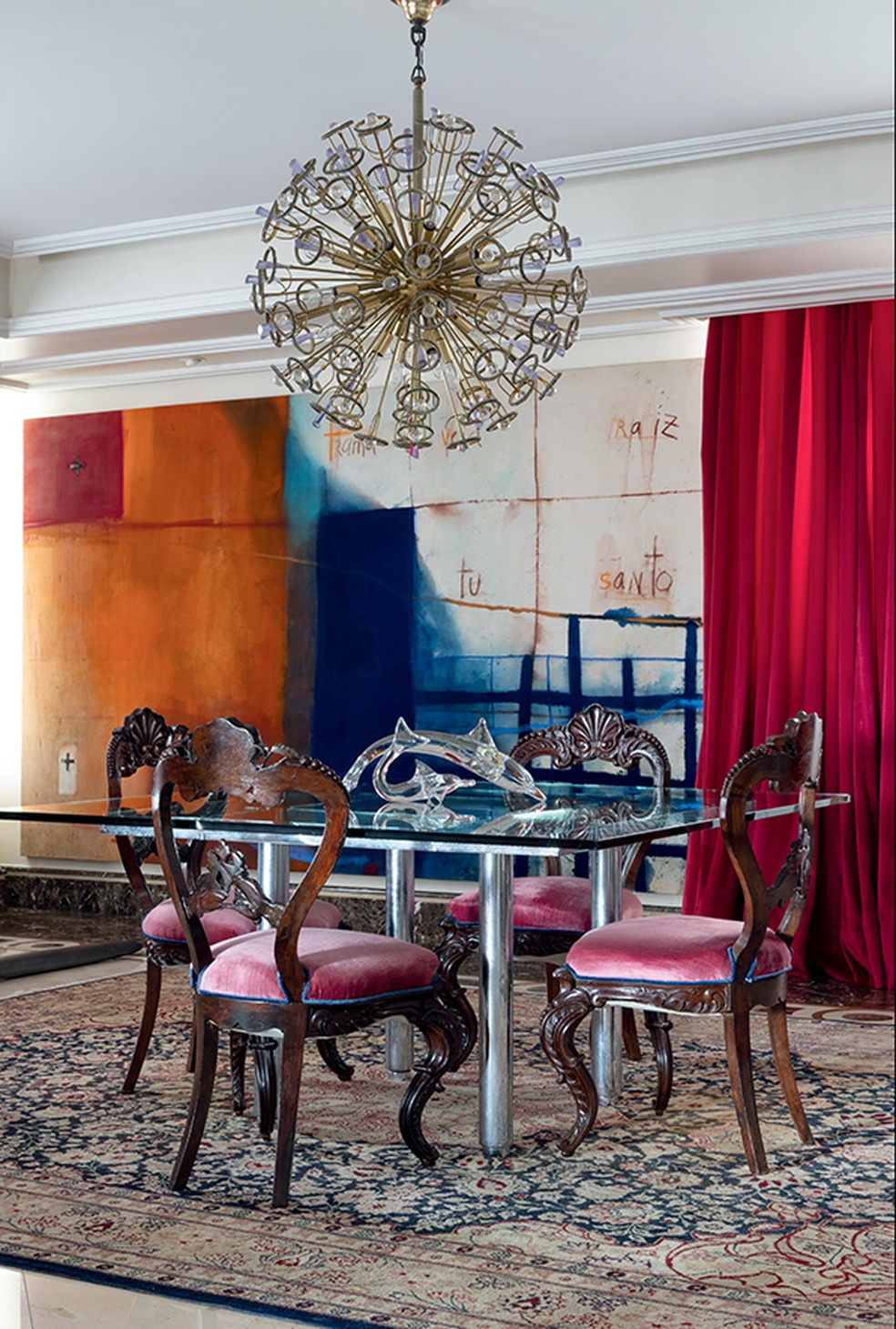 Por dentro do apartamento-museu de Charles Cosac; vídeo