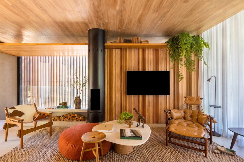 Inspiração de sala com painel ripado: 10 ideias elegantes que fogem do ...