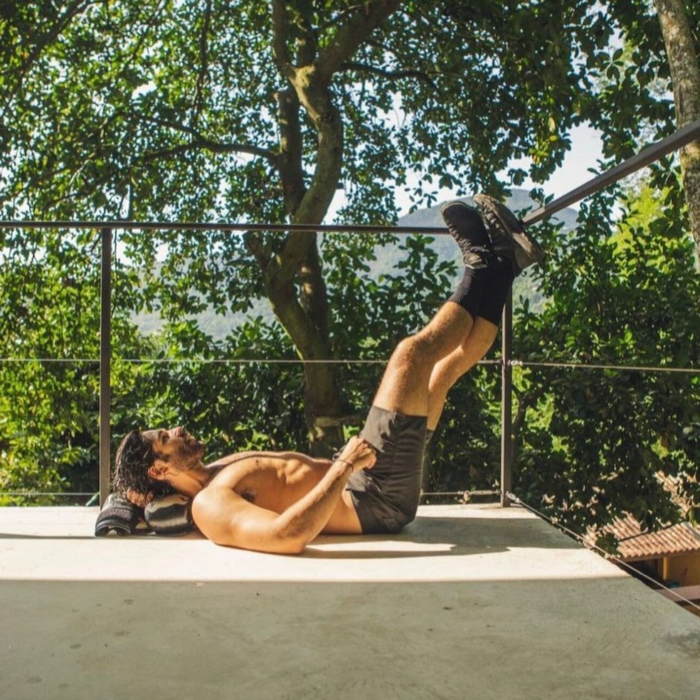 Dudu Azevedo valoriza vida em área verde preservada: 'Minha casa é um ...