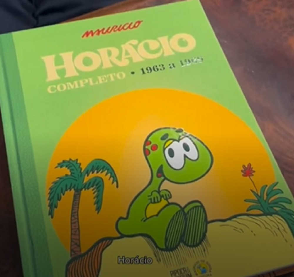 Mauricio de Sousa apresenta curiosidades de sua sala e mostra cãozinho ...