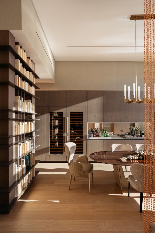 Casa de 400 m² ganha área social integrada e suíte ampla após reforma ...