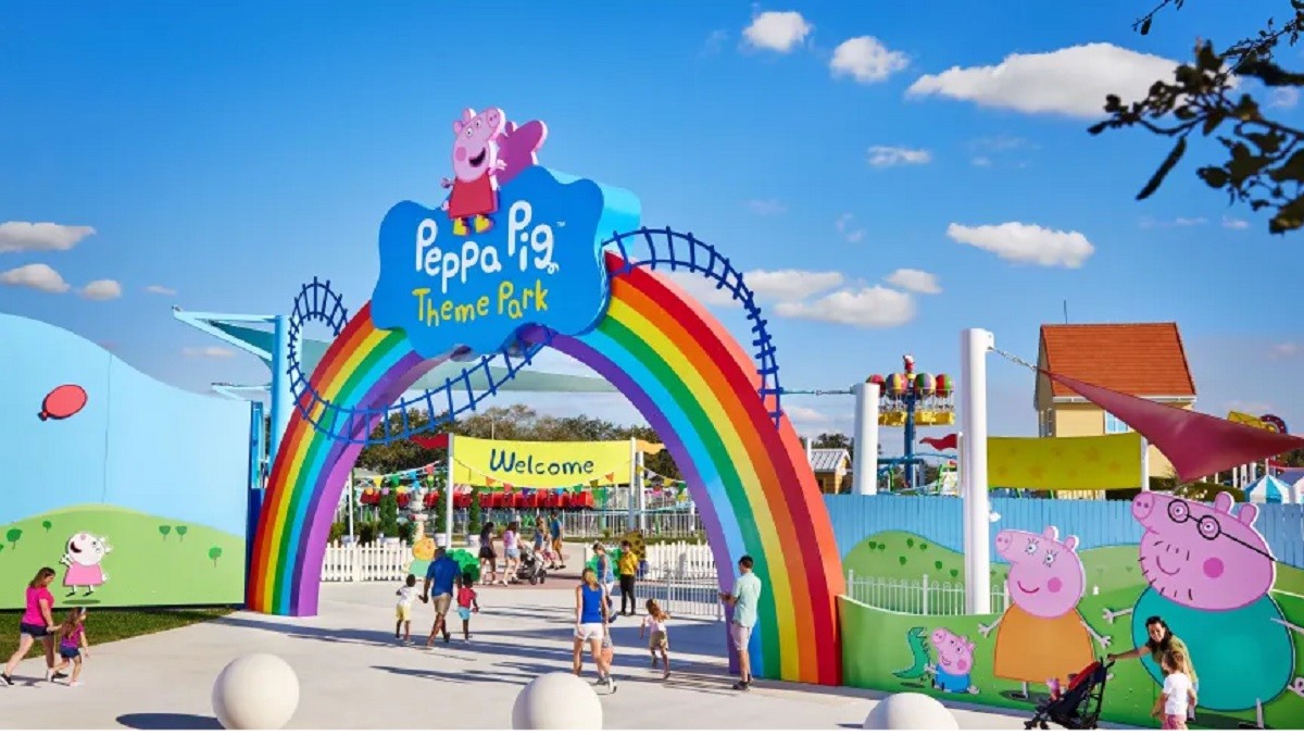 Peppa Pig completa 20 anos e terá dois novos parques temáticos em 2024
