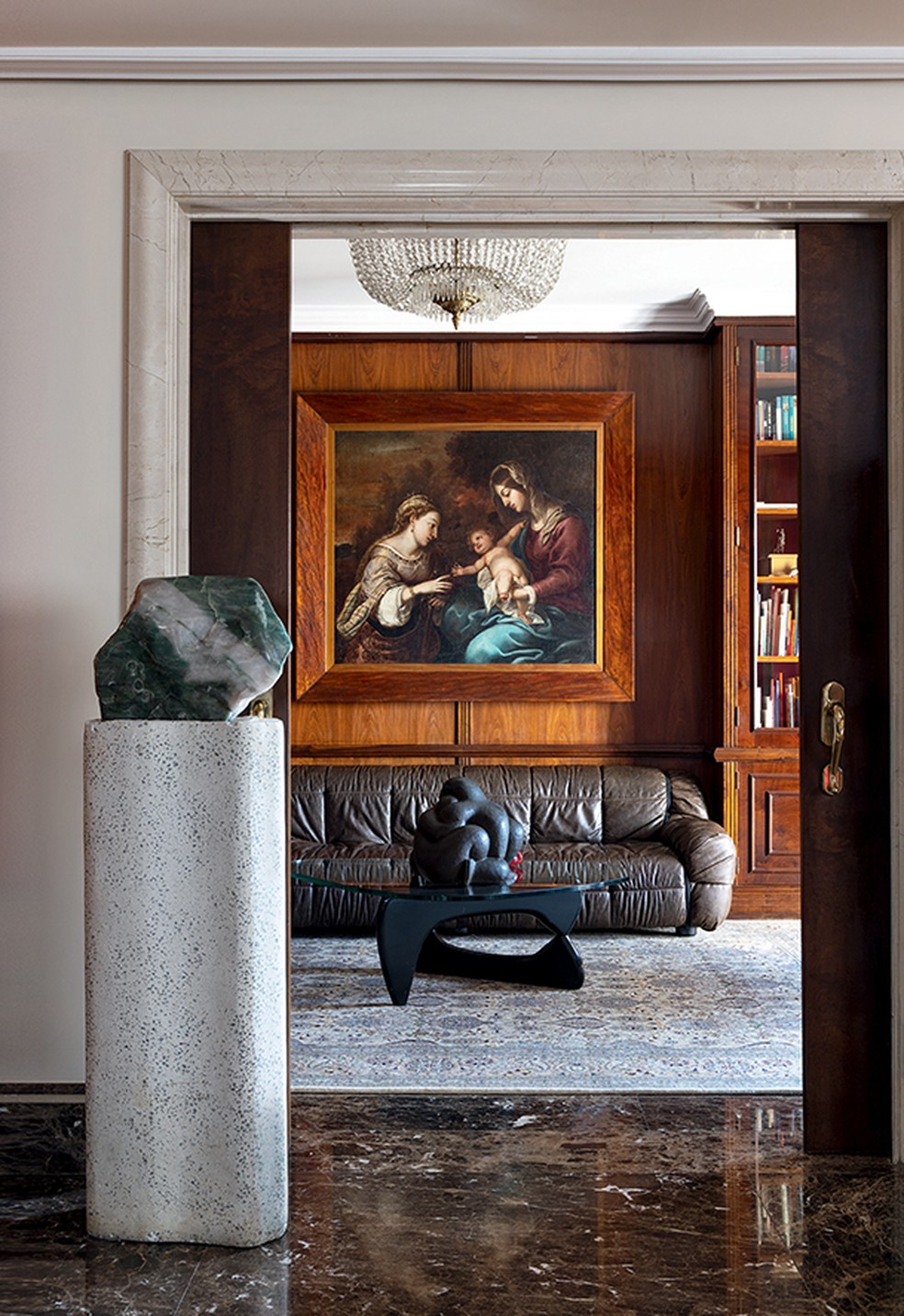 Por dentro do apartamento-museu de Charles Cosac; vídeo