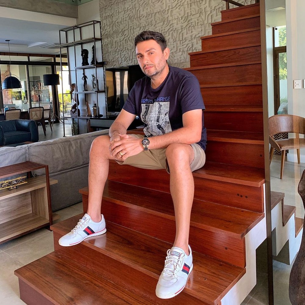 Veja fotos da mansão de 1000 m² de Mano Walter, o Dinossauro do 'The ...