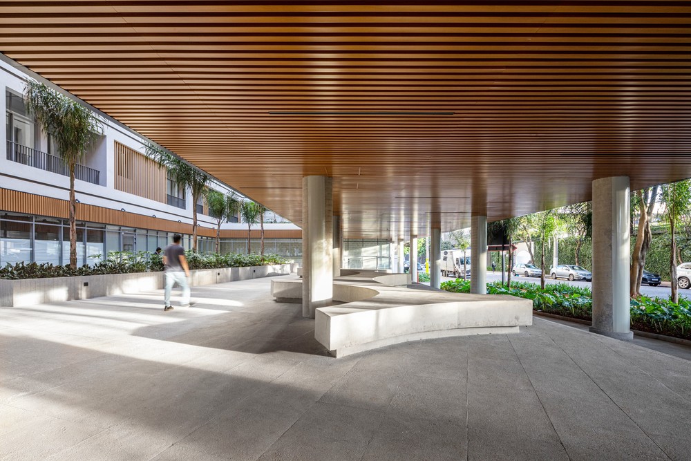 Em São Paulo, desnível do terreno é transformado em área de convivência ...